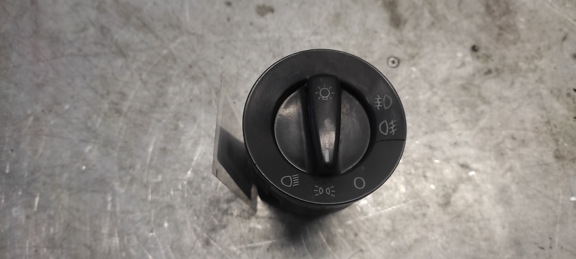 1C0941531A CONTROLLO DELLA LUCE / 17 PINS / 1033091 PER VOLKSWAGEN GOLF ...